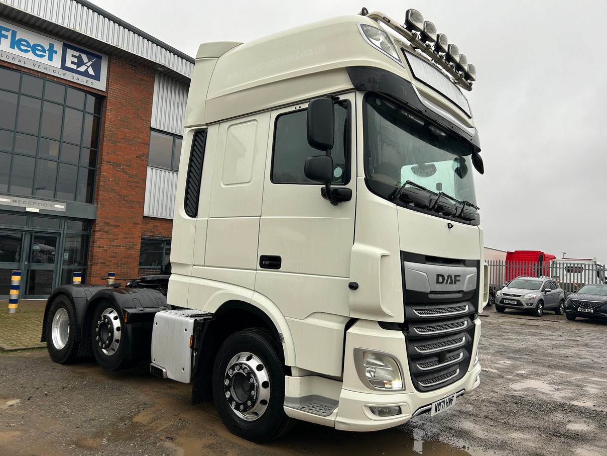 DAF FTG XF530 SUPER SPACE 6X2 TRACTOR UNIT 2022 - WO71 HWF - Fleetex